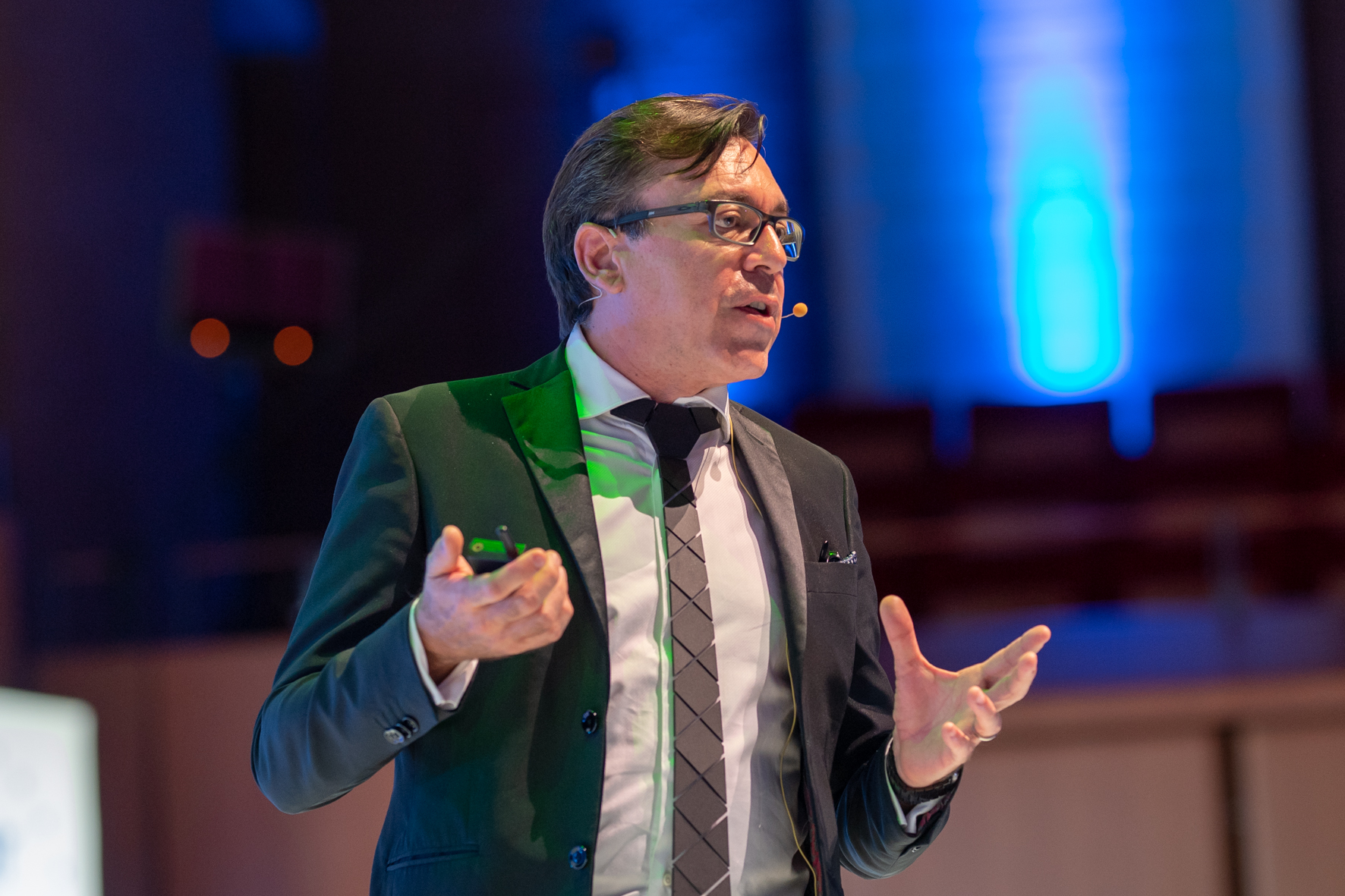 DT News - MEA - When art and science meet the digital world