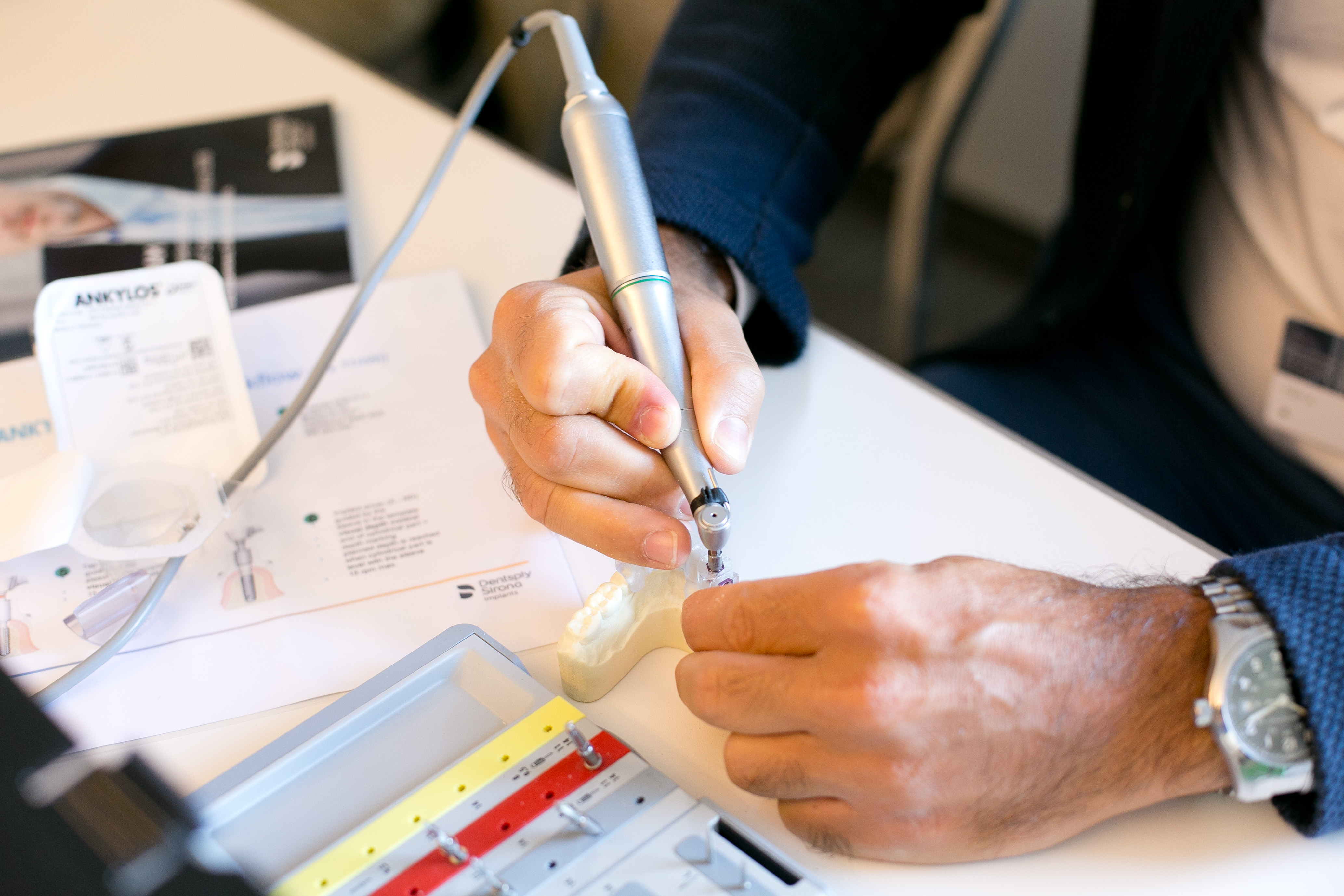 Dental News - Dentsply Sirona demonstrates future of Ankylos system in ...