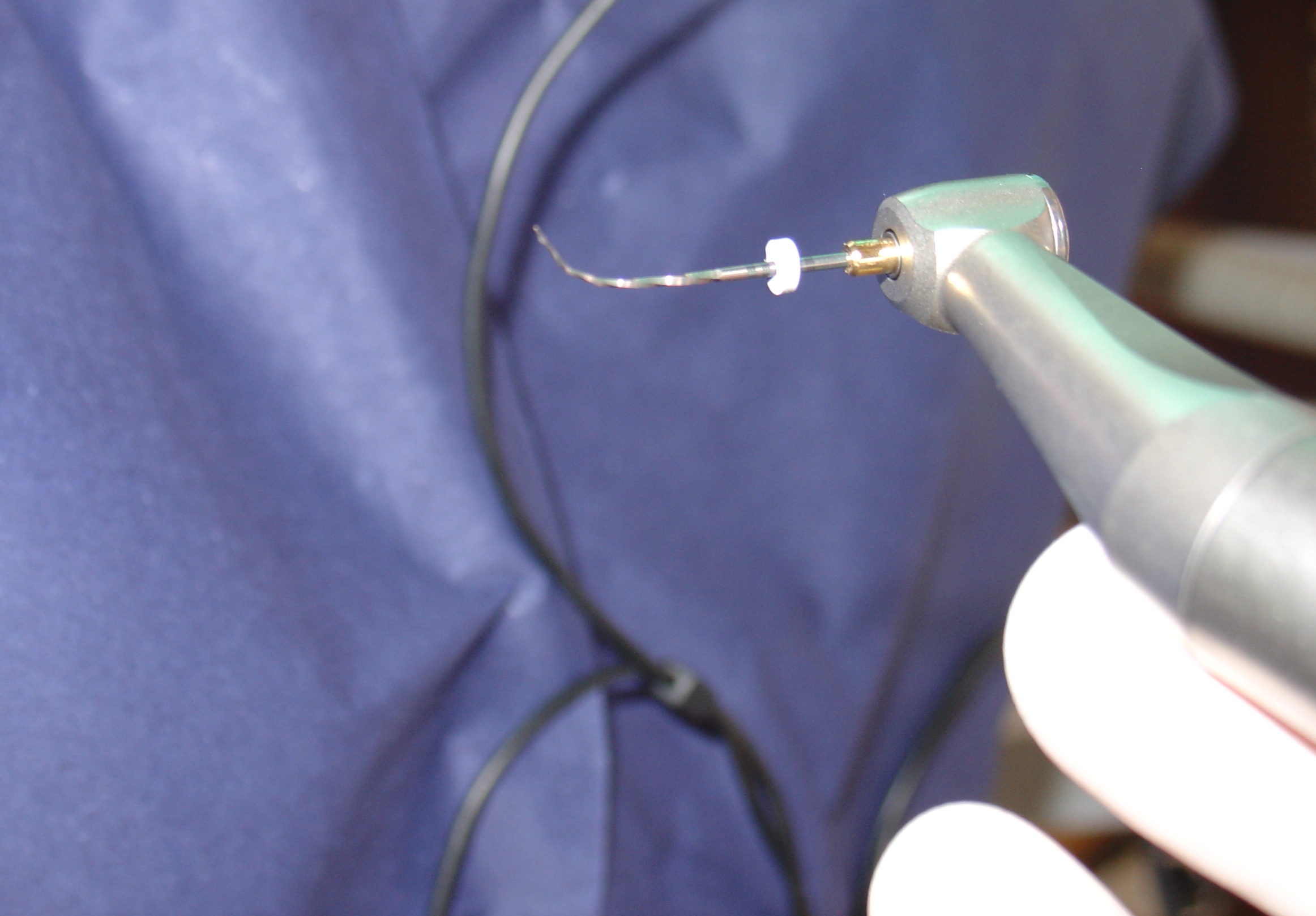 Dental News - Endodontic follow-up in strongly curved root canals